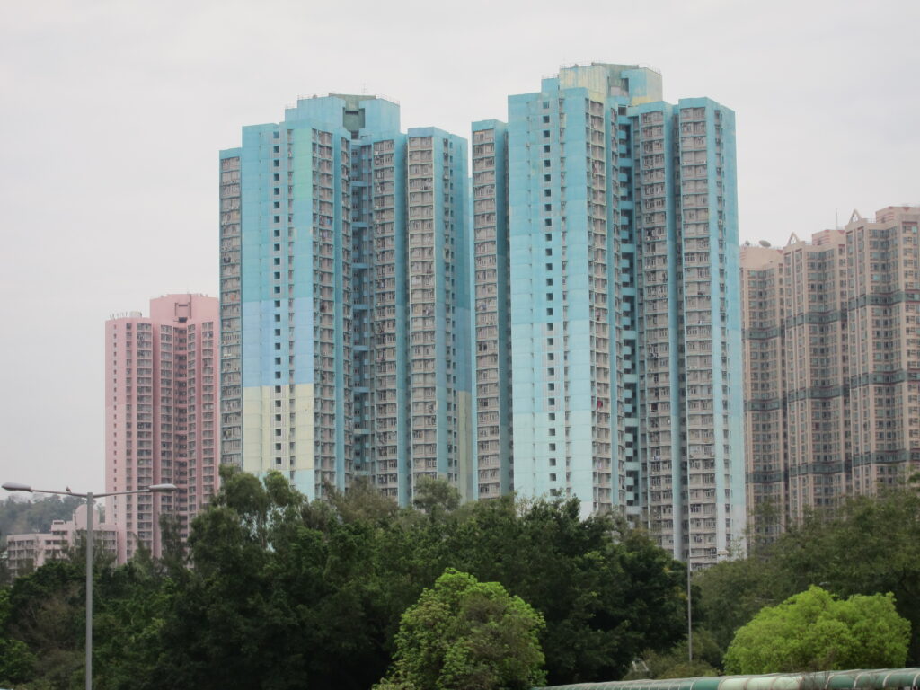 Fanling-Sheung Shui New Town/King Shing Court (1 of 4) – docomomoiscul