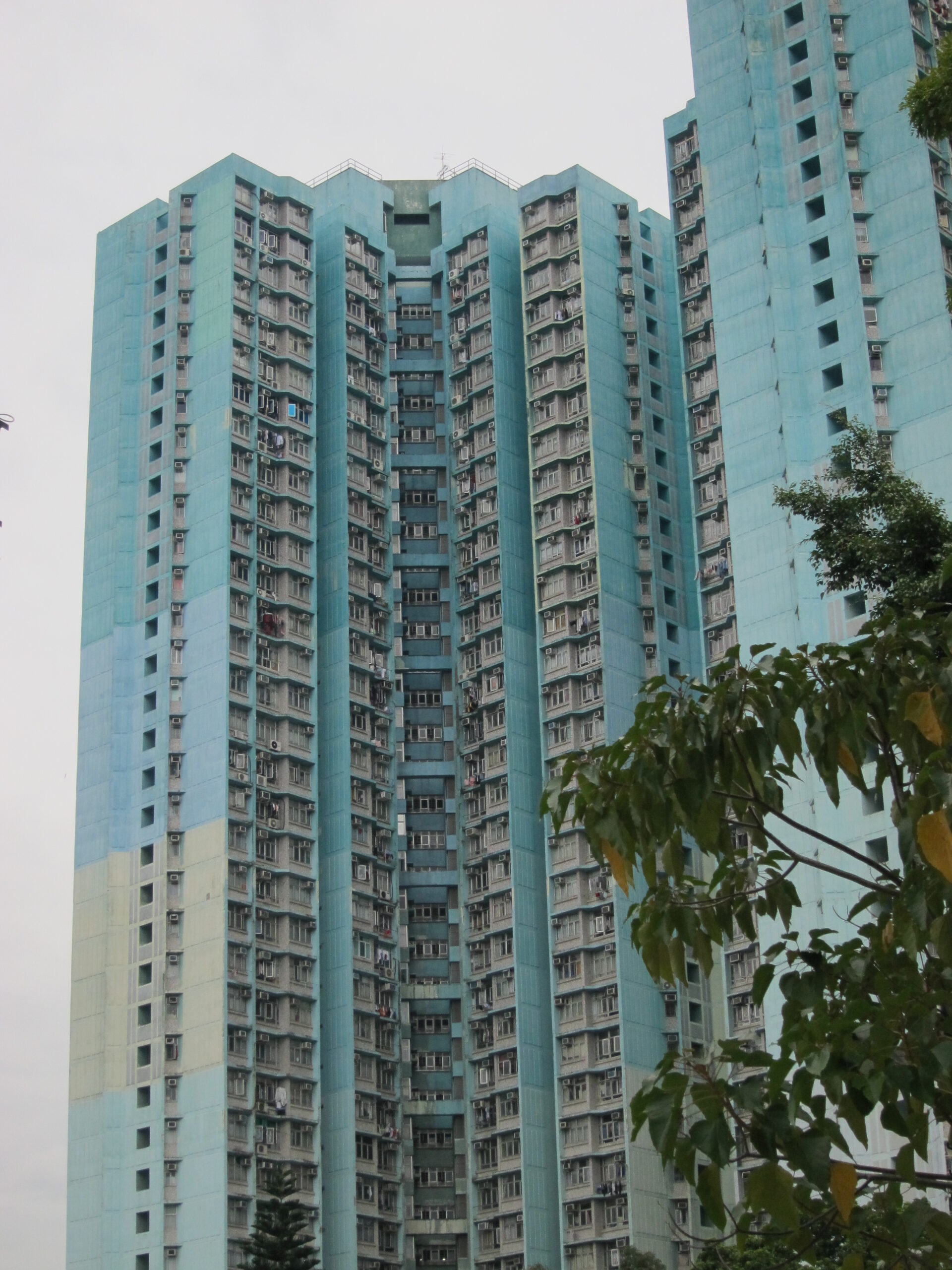 Fanling-Sheung Shui New Town/King Shing Court (2 of 4) – docomomoiscul