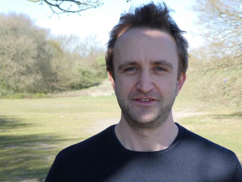 Tim Arnold – Reader